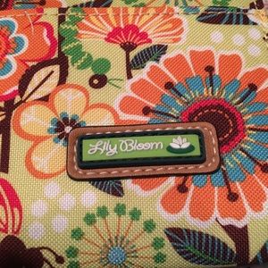Lily Bloom | Bags | Lily Bloom Busy Bee Liza Travel Wallet | Poshmark